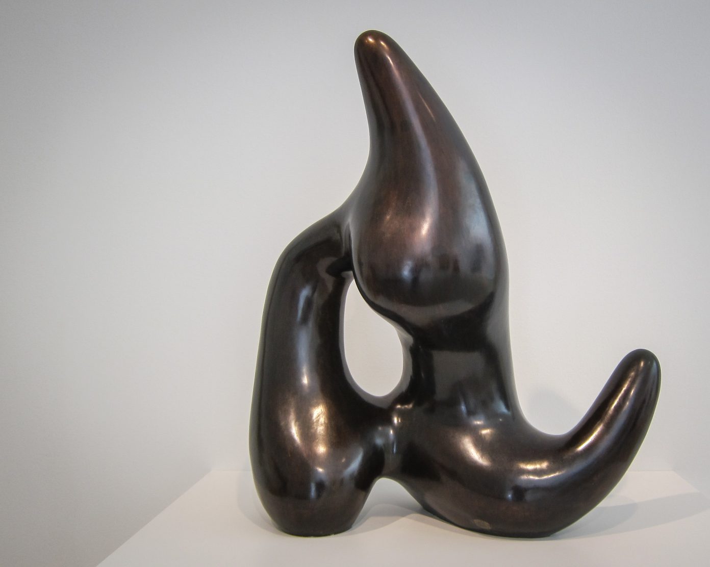 Surrealism: Biomorphic abstraction and objet trouve assemblage | Spiral ...